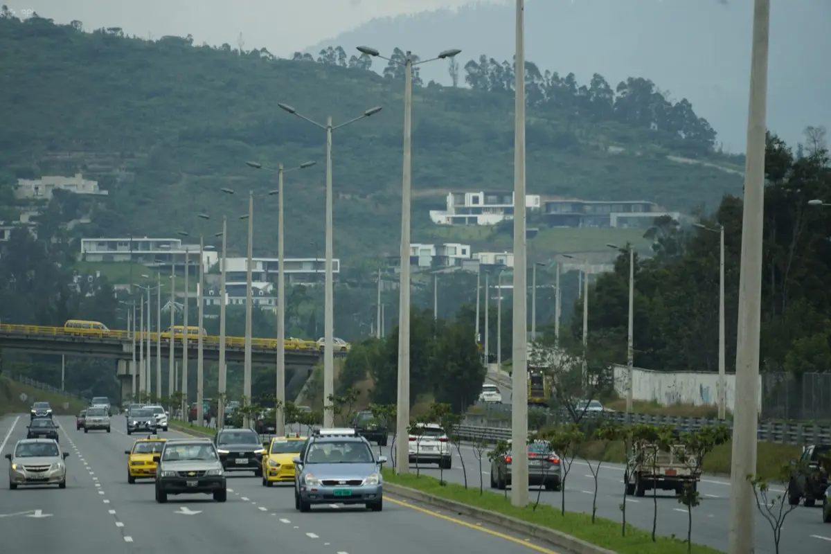 Mantenimiento en Ruta Viva y Av. Simón Bolívar avanza con cierres ...