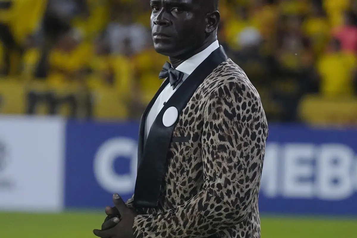 Segundo Castillo deslumbra con look animal print en Libertadores