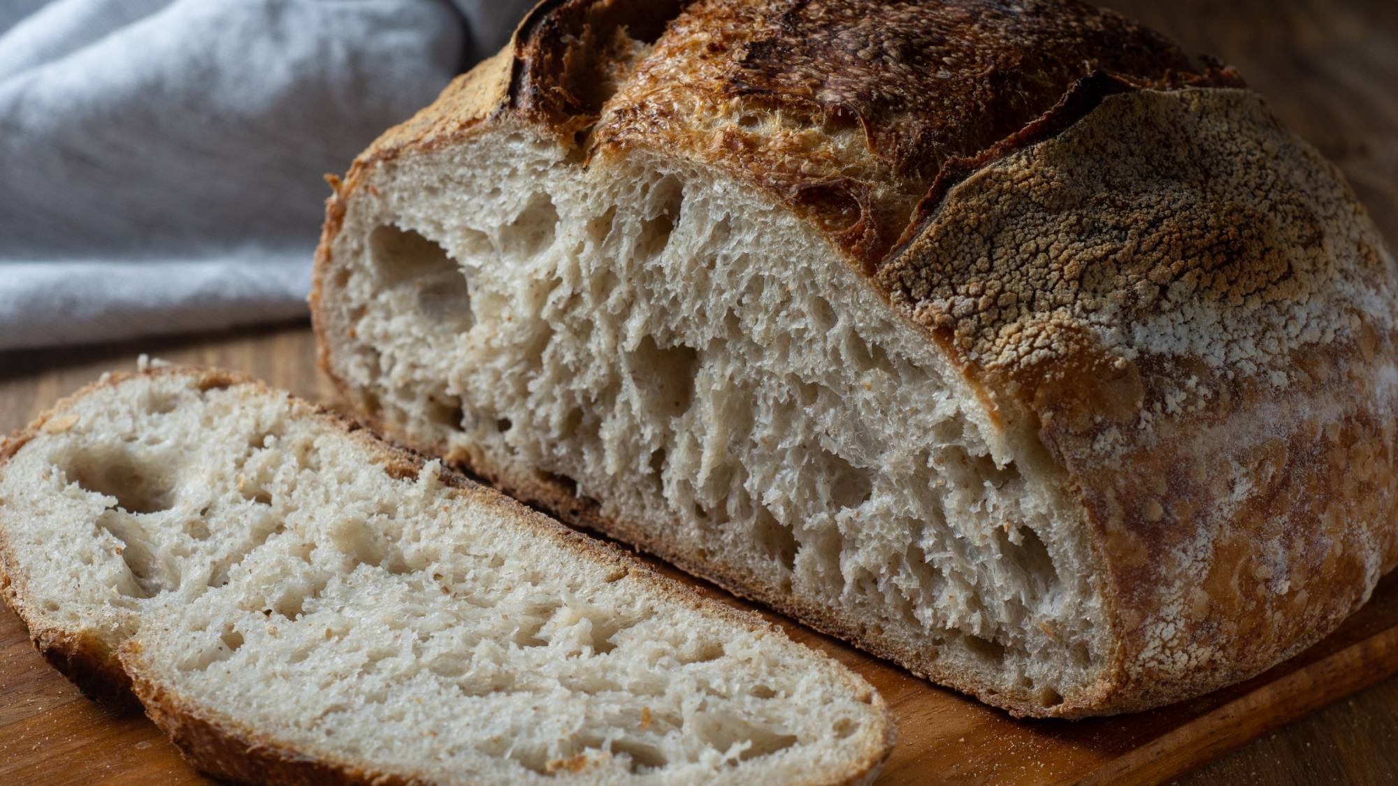 Pan de masa madre vs pan común: ¿cuál es más saludable y nutritivo?