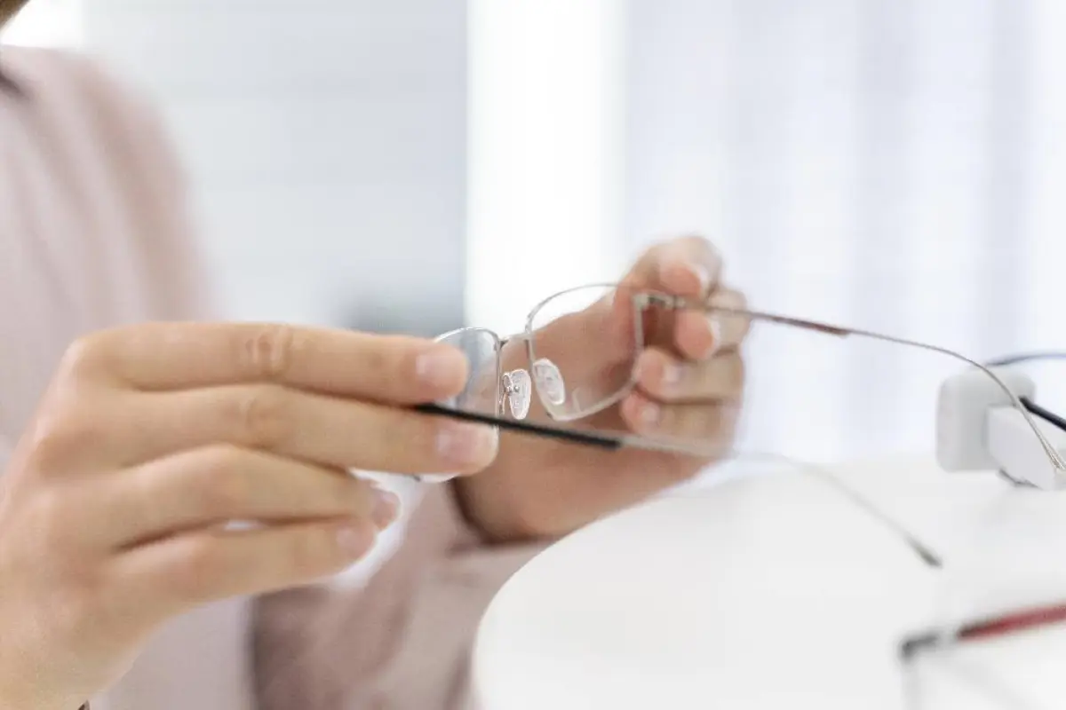¿Con qué frecuencia debes cambiar tus lentes? Descubre la importancia ...