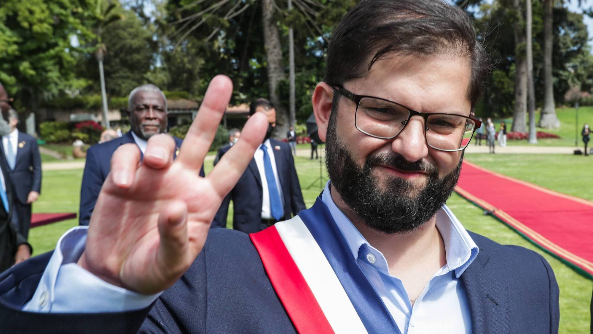 Gabriel Boric califica a Cuba como dictadura