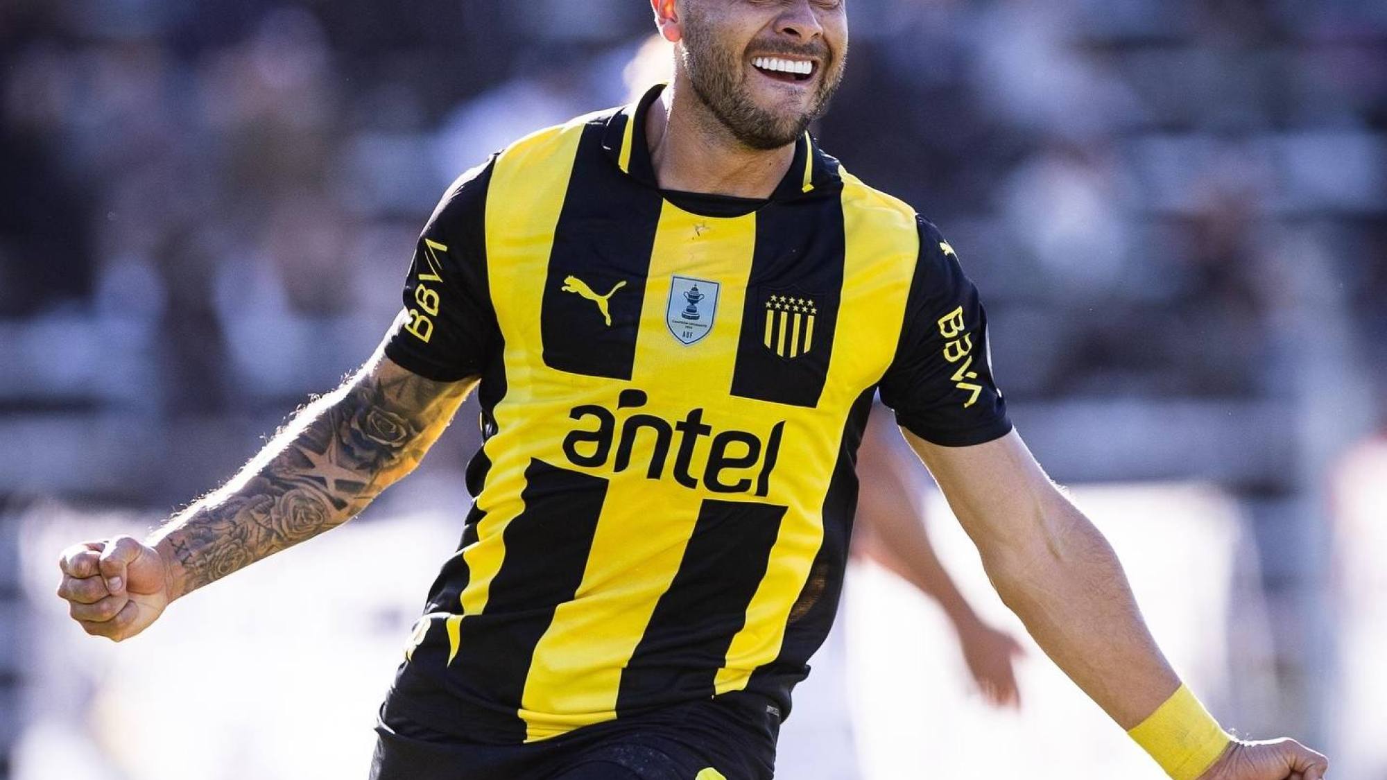 Héctor Villalba acuerda con dirigencia de Barcelona SC