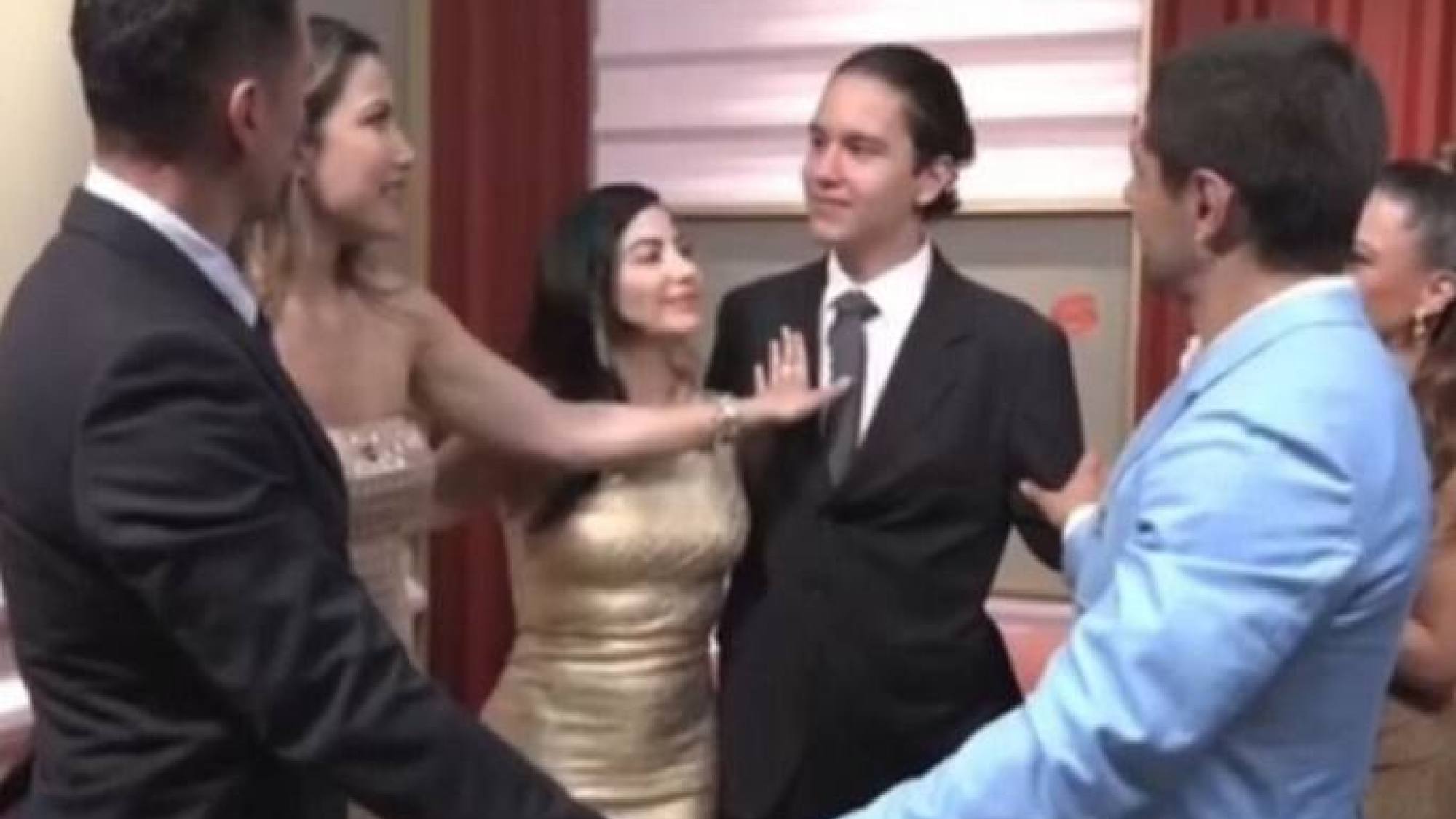 Justin Muñoz reacciona al triunfo de Ale Jaramillo y Beta