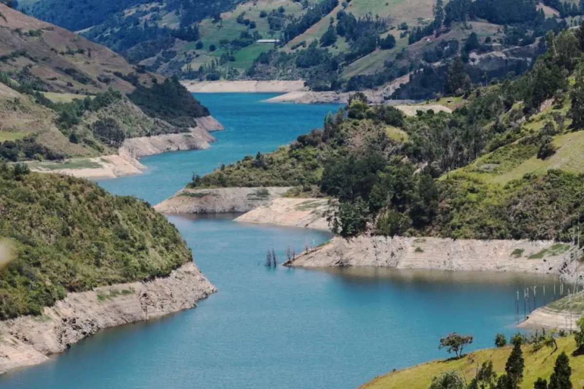 Así está el embalse Mazar, el más importante de Ecuador