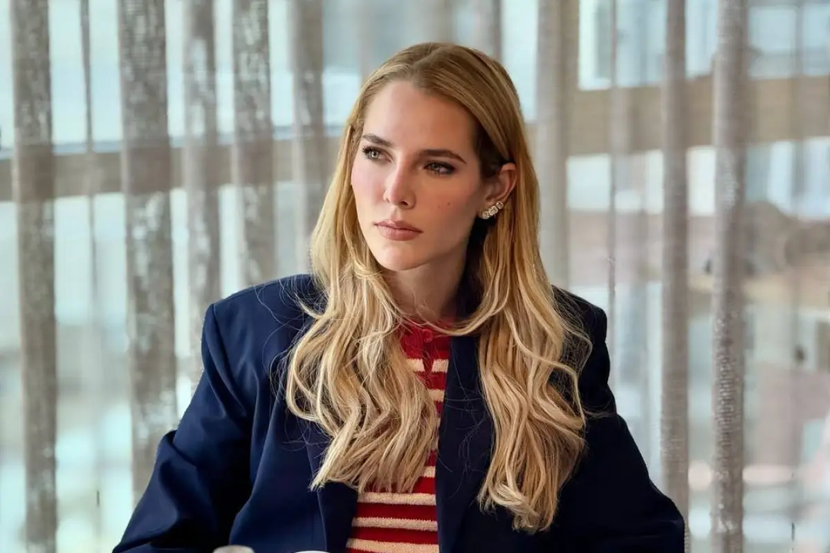 Lavinia Valbonesi: Universidad Hemisferios graduación