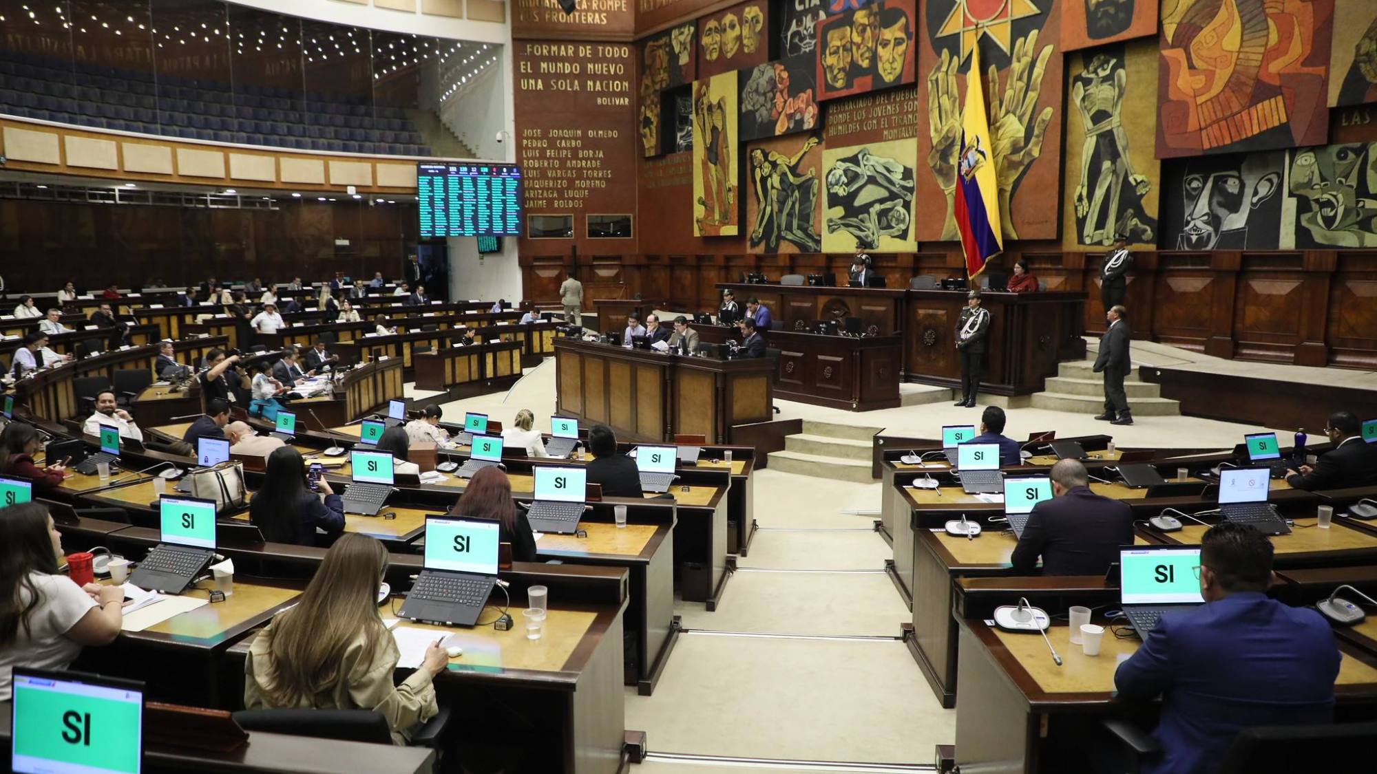 Feriado nacional 5 de agosto: proyectos en la Asamblea