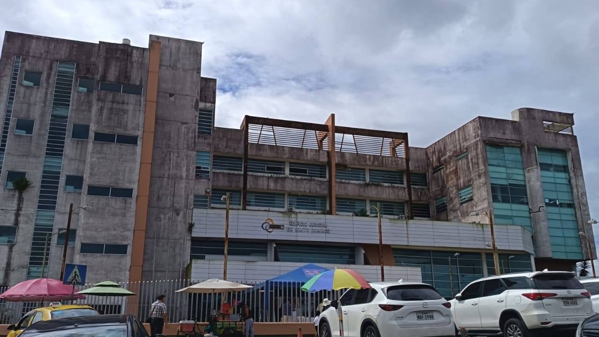 Detienen a agente de tránsito en Santo Domingo